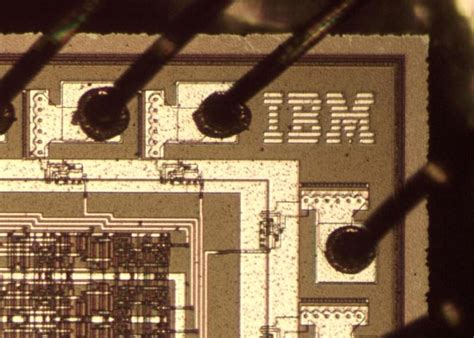 Inside An Ibmmotorola Mainframe Controller Chip From 1981 Bitrss Crypto World News