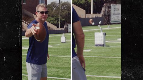Troy Aikman Shows Off Arm In Viral 'Eight Can Challenge' Video