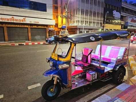 [방콕 투어] 더 로컬스럽게 더 특별하게 툭툭 타고 감상하는 방콕 올드타운 야경 현지인 숨은 명소 인생샷 포인트 맛집 정보 포함 네이버 블로그