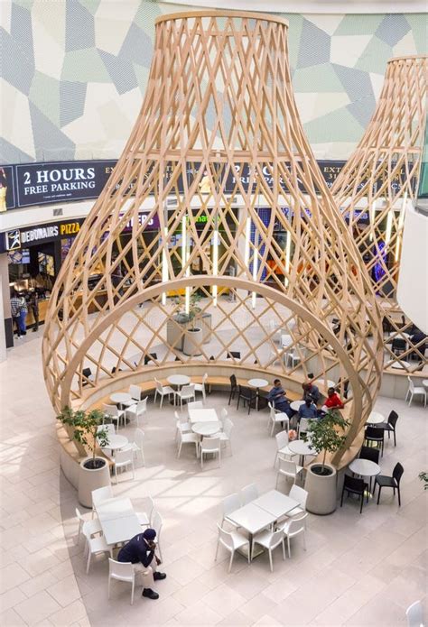 Innenraum Des Modernen Malls In Afrika Redaktionelles Bild Bild Von Innere Reise 124417925