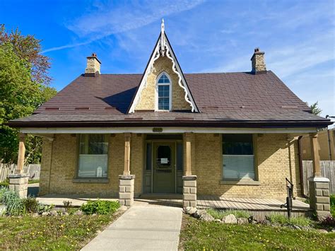 2457 Main St Lambeth Chiropractic And Wellness Centre