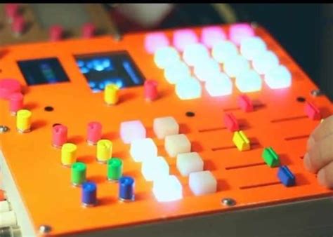 Diy Raspberry Pi Looper Synth And Drum Machine Video Raspberry Pi
