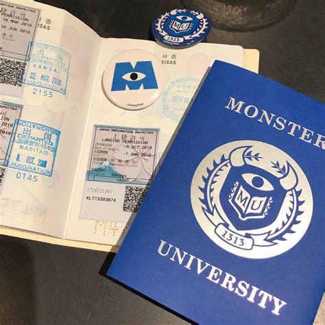 계동 우주공간 New 🏫 디즈니 픽사 정품 몬스터대학교 여권케이스