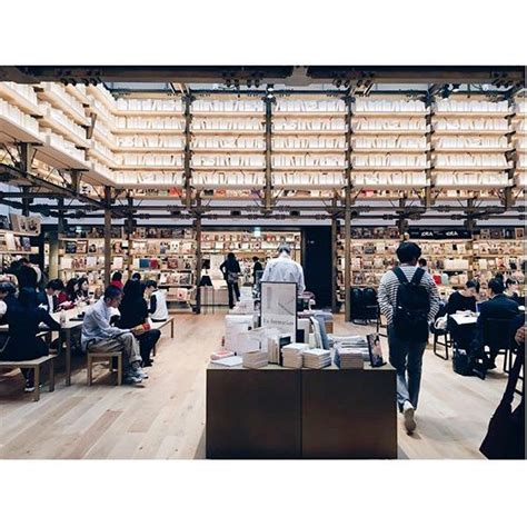 【東京】大人カップルも楽しめる！雨の日デートにおすすめのスポット15選 Folk