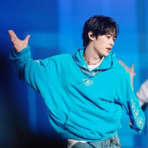 Youth Romanized Lee Know Genius Lyrics