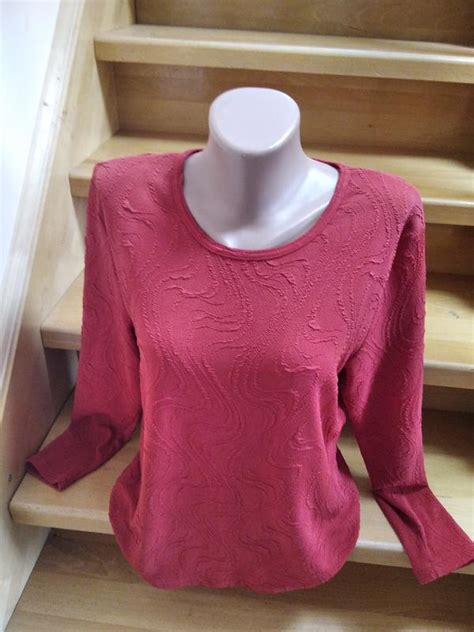 Блуза — ціна 70 грн у каталозі Блузи Купити жіночі речі за доступною ціною на Шафі Україна