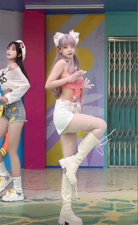 深圳欢乐谷表演引争议，被指擦边后迅速停演，如何平衡创新与边界？