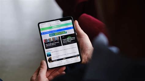 Samsung Galaxy Fold 2 станет крупнее, но при этом намного легче