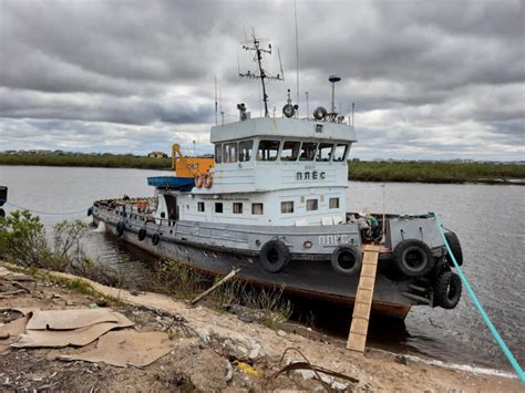 Барже буксирный флот