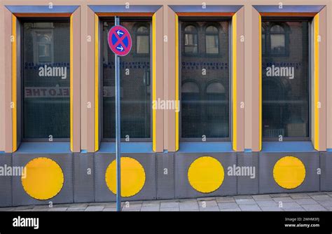 Shapes Circles And Rectangles Of A Facade Stock Photo Alamy