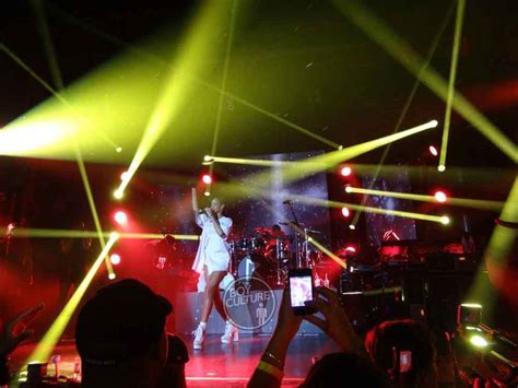 Rihanna Unapologetic Unedited