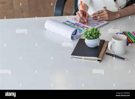 Smooth Focus Group Of Web Designers Are Working Together To Develop