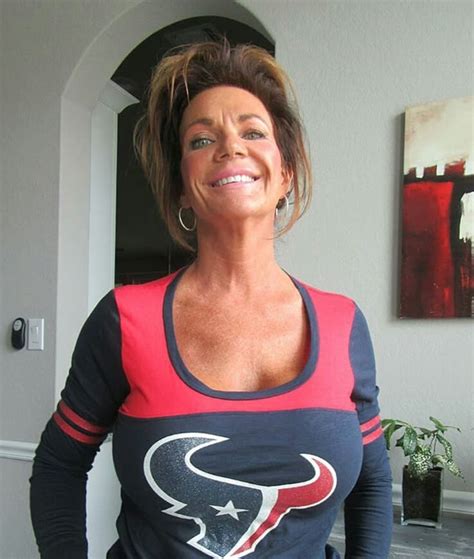 Pin On Anna “deauxma” West Affordable Fashion Clothes Dating Older