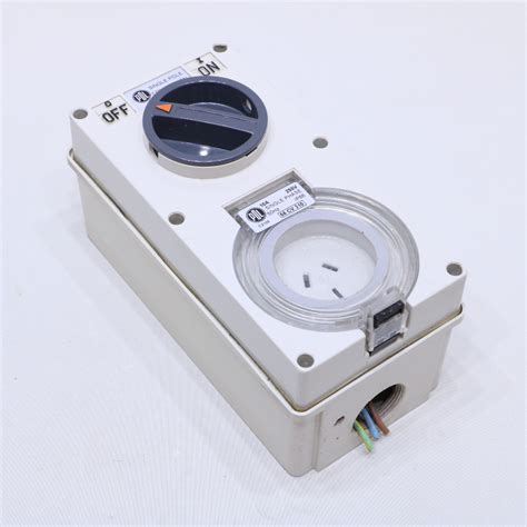 Pdl 56 Cv 310 Single Pole Combination Switch Socket 10a 250v 50hz