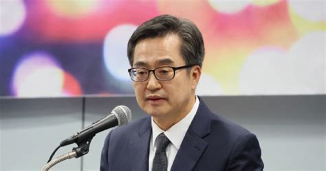 김동연 윤석열 상종 못할 사람이재명 걸끄러운 상대”