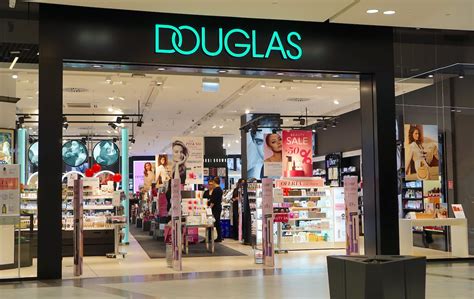 Cvc Backed Perfume Retailer Douglas Raises 967 Million Ipo Bof