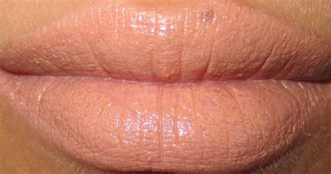 Kalifornia Love Nudey Tuesday Limited Edition Revlon ColorBurst Lipstick In Fashion S Night