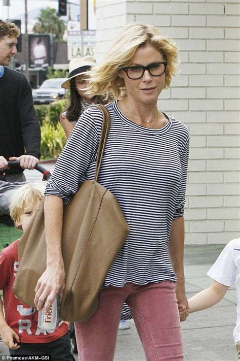 Julie Bowen Glasses At Martin Clark Blog