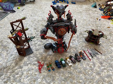 Lego Ninjago 70626 Dawn Of Iron Doom Gebraucht In Neuhaus Sg Für Chf