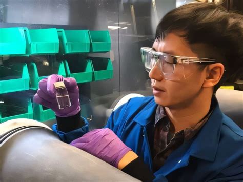 Perovskite Solar Cells Keep 90 Of Their Efficiency At 90°c Thanks To