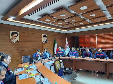 مدیر عامل شرکت فولاد اکسین در ششمین جلسه کمیته راهبردی شرکت شرکت