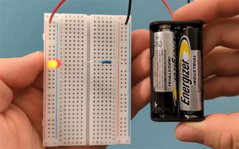 How To Use A Breadboard