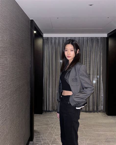 매니지먼트숲 on Instagram 현장숲찍 minn ju 김민주 in 부산 비하인드 부산국제영화제 를 제대로 즐기고 온 민주 배우 월 일