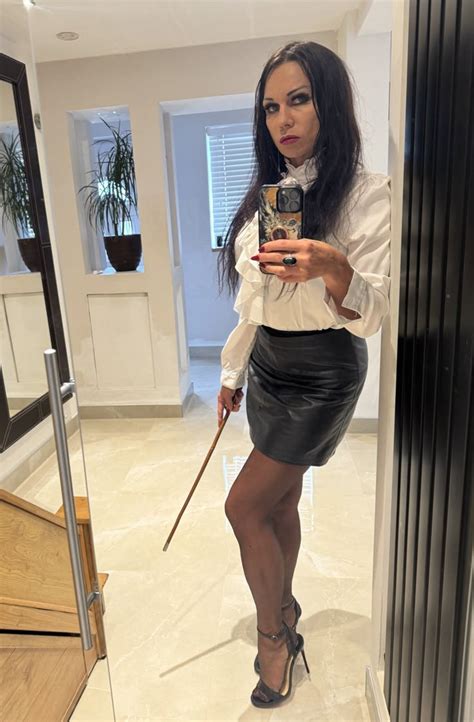 Pin By Jay On Inspo 📸💋👠 In 2025 Leather Outfits Women Dominant Women