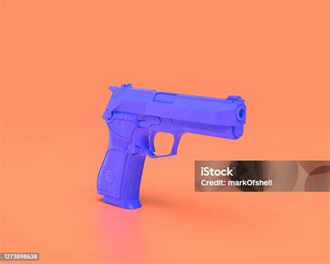 Vektor Sp1 권총 플라스틱 무기 시리즈 분홍빛이 도는 배경의 인디고 블루 암 3d 렌더링 전쟁 전투 및 자기 보호 1 인칭 슈팅 게임 아이템 1인칭 슈팅 게임에 대한