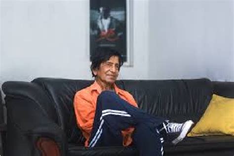 வாழ்நாள் சாதனையாளர் விருது பெற்ற அமரசிறி கலன்சூரிய காலமானார் ஜே வி பி நியூஸ்