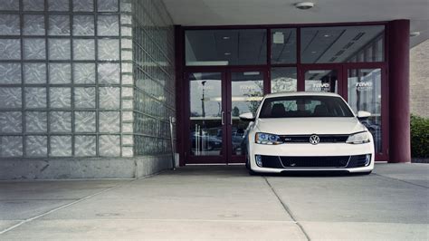 Download Wallpaper Volkswagen White Front Mk6 Jetta Gli Section