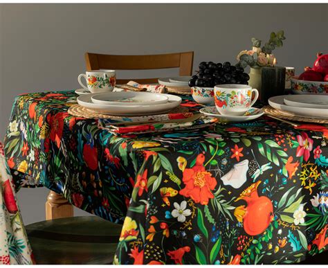 სუფრა ბროწეულების ბაღი შავი