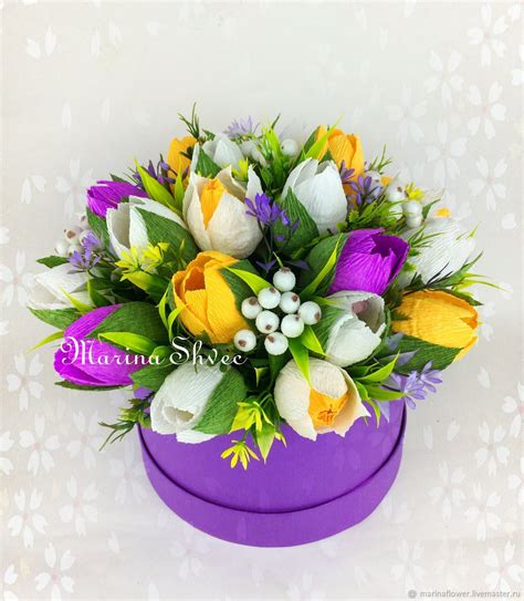 Букет из конфет в шляпной коробке `Весенний` Table Decorations, Sweet ...