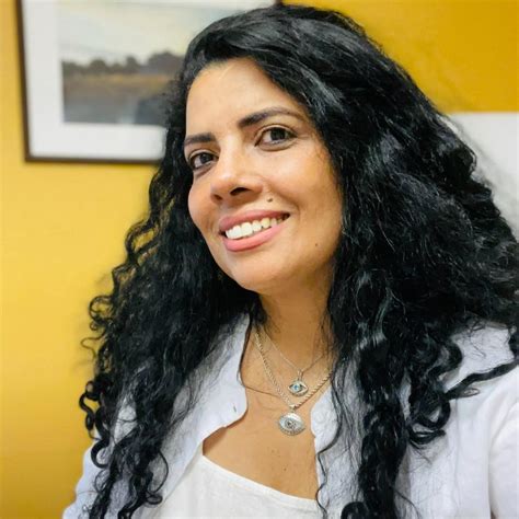 صابرين حسن ‎صابرين حسن‎ Updated Her Profile Picture