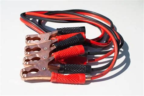 How to Jump Start a Car in 9 Easy Steps - PD Insurance