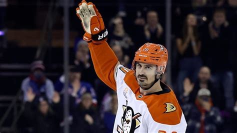 Weird Game For Chris Kreider In Return To Msg With Ducks Against