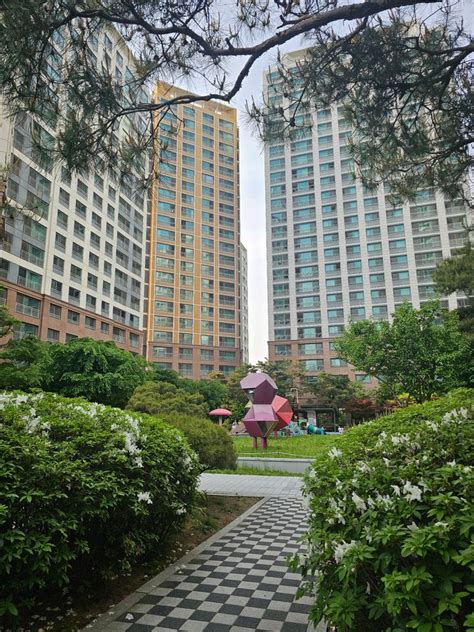 신계동 용산e편한세상의 실거래가 시세 매물 주변정보 아파트는 호갱노노