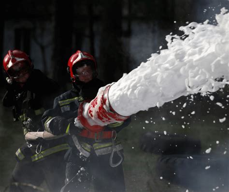 Clasificación De Sistemas De Espuma Contra El Fuego