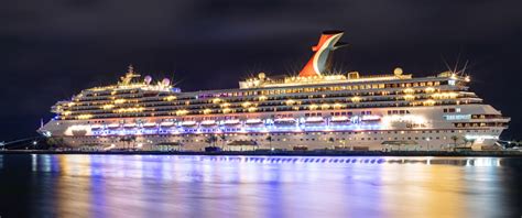Panorama Indah Kapal Pesiar Carnival Liberty Merapat Di Prince George