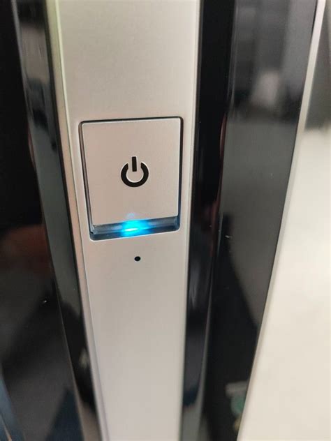 Polycom Hdx 7000 Video Conferencing System For Sale 650 Each Aar 1559 Photography Cameras