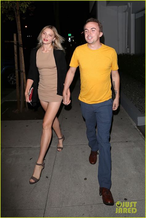 Frankie Muniz And Girlfriend Paige Price Hold Hands On Date Night Photo 3949436 Frankie Muniz