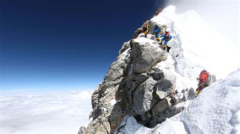 Hillary Step Op Mount Everest Ingestort Nos
