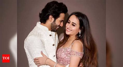 Varun Dhawan Turns Sex Guru On Koffee With Karan 7 While Revealing