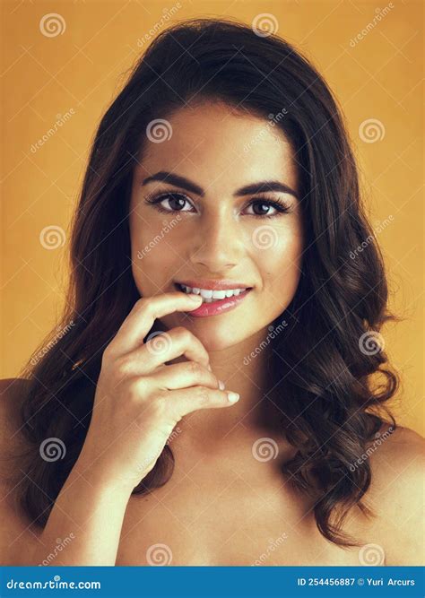 Shell Woo You With Her Intriguing And Radiant Beauty A Beautiful Young