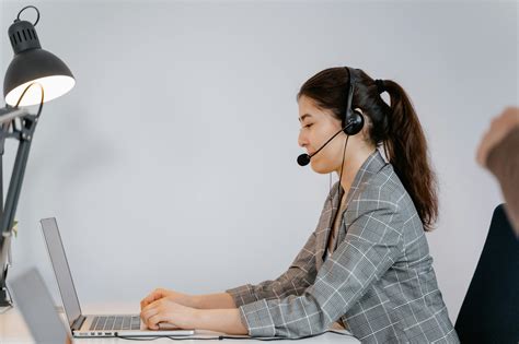 Top 5 Cold Call Script Examples That Guarantee Success Stringeex