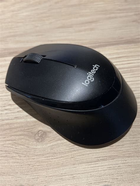 Logitech Wireless Mouse Computers And Tech Parts And Accessories Mouse And Mousepads On Carousell