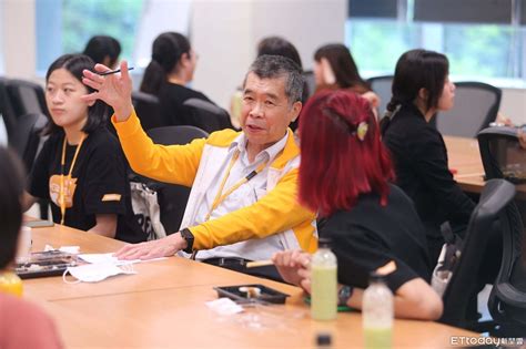 聯發科搶人「國中到大學都不錯過」 董座蔡明介親自鼓勵女學生打破框架 Ettoday財經雲 Ettoday新聞雲