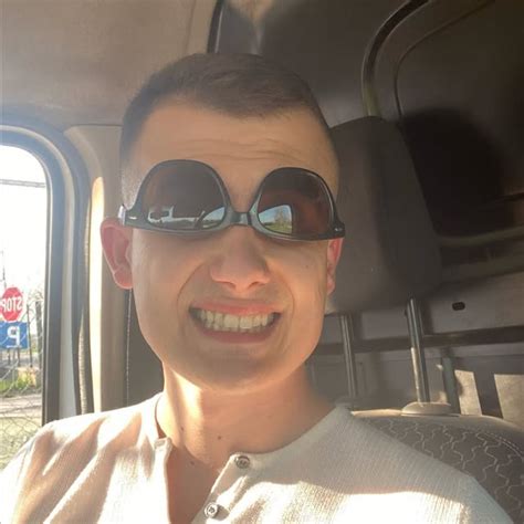 Florin Constantinescu Constantinescuflorinmihai • Threads Say More