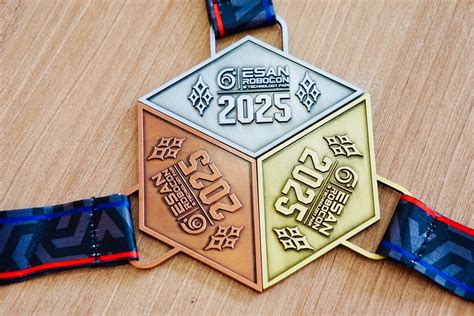 📣 ภาพโล่และเหรียญรางวัลอย่างเป็นทางการ 🏅🏆 🇹🇭 E San Robocon And Technology