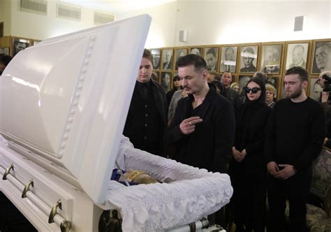 Фото Юлии Началовой В Открытом Гробу Вблизи — Картинки фотографии